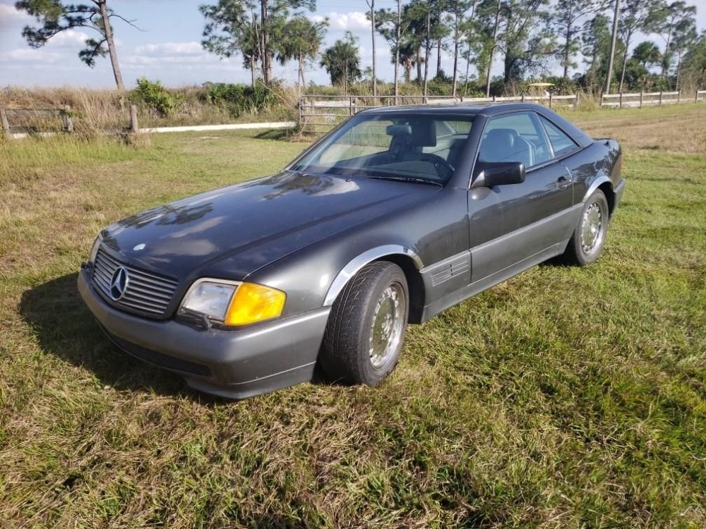 Lot M24-591 - 1992 Mercedes-Benz 300 SL Convertible | Premier Auction Group