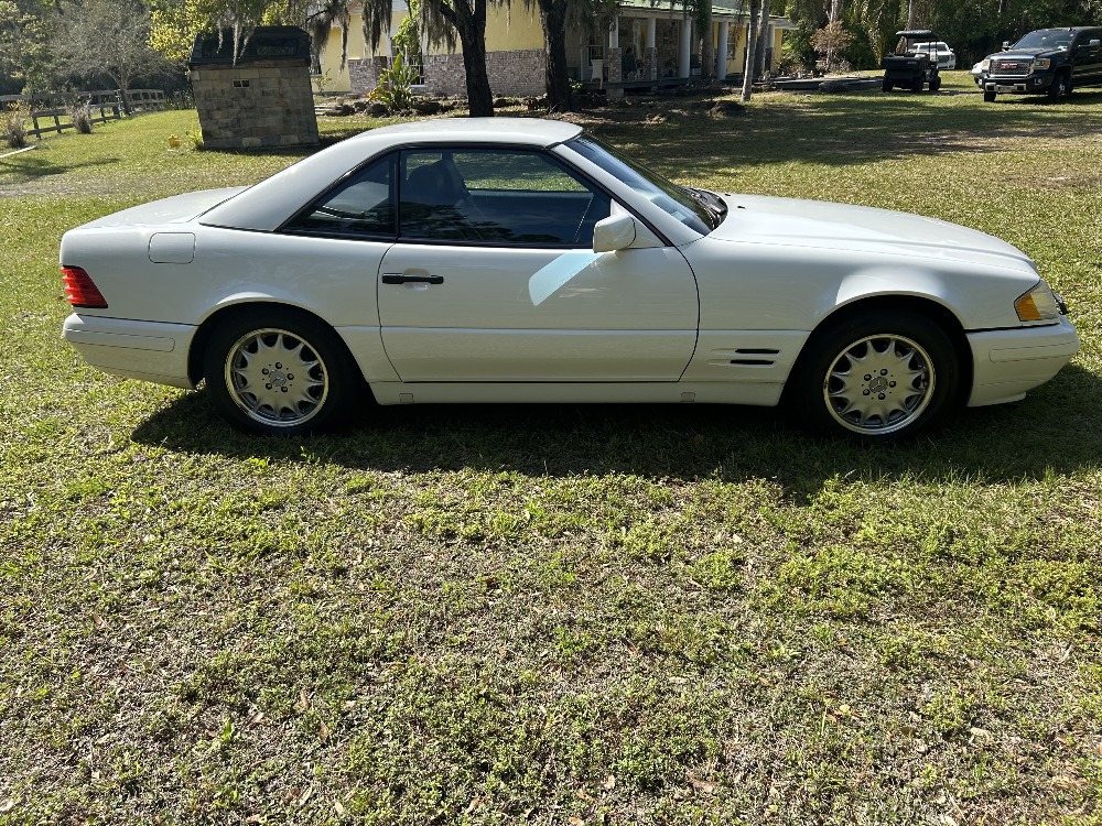 Lot D25-108 - 1998 Mercedes-Benz SL500 Convertible | Premier Auction Group