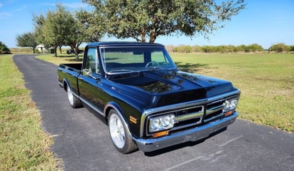 Lot M23-451 - 1972 GMC C10 Restomod Pickup | Premier Auction Group