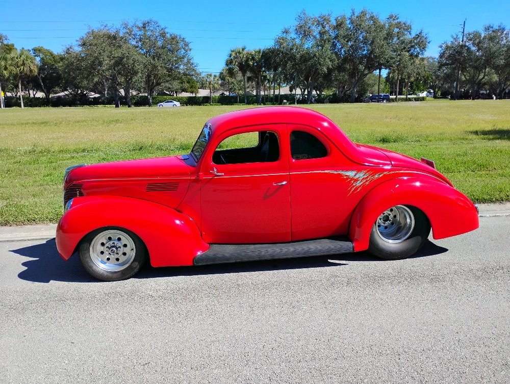 Lot D25-517 - 1939 Ford Custom Street Rod | Premier Auction Group
