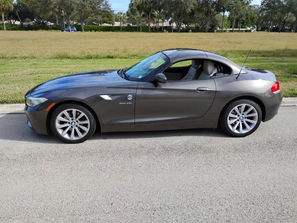 Lot M26-169 - 2009 BMW Z4 sDrive 35i Convertible | Premier Auction Group