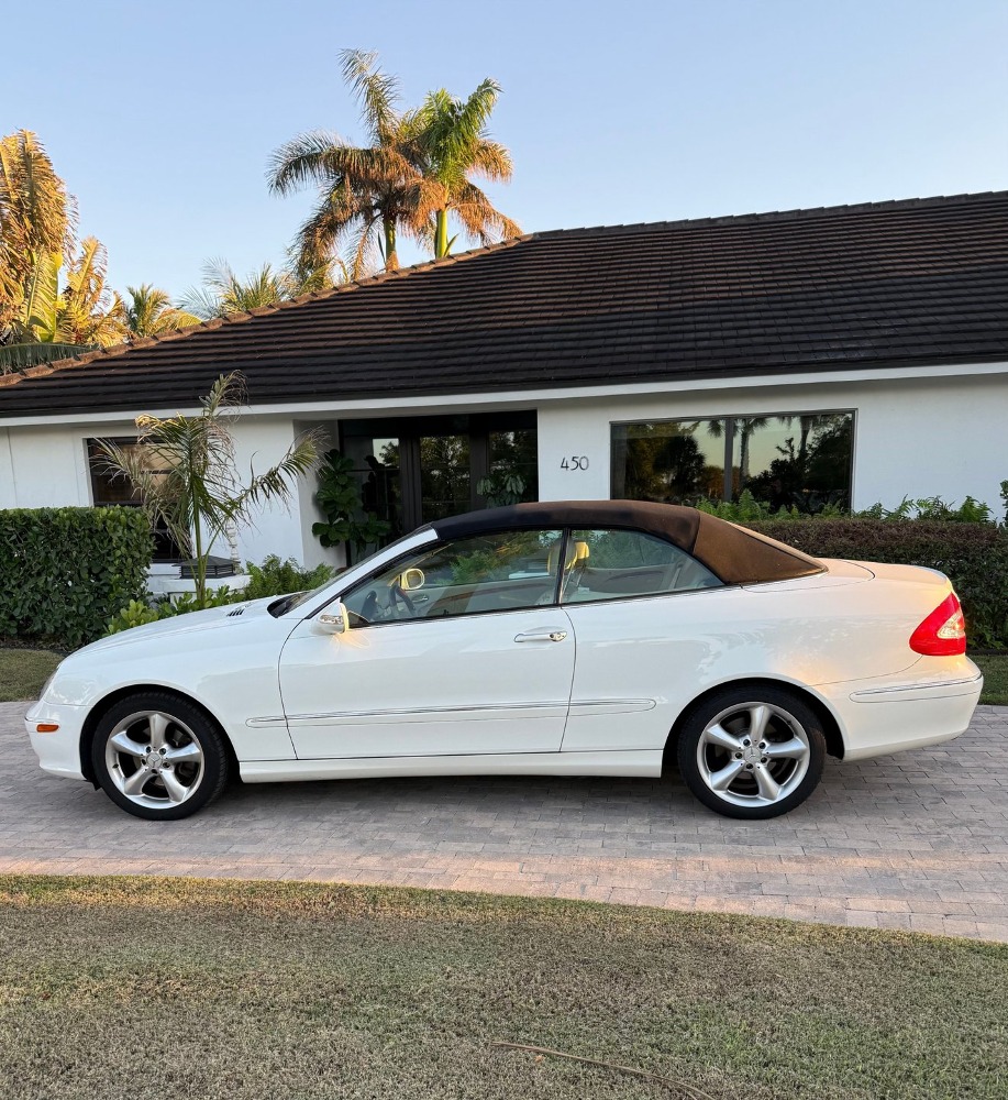 Lot D25-160 - 2005 Mercedes-Benz 320 CLK Convertible | Premier Auction ...