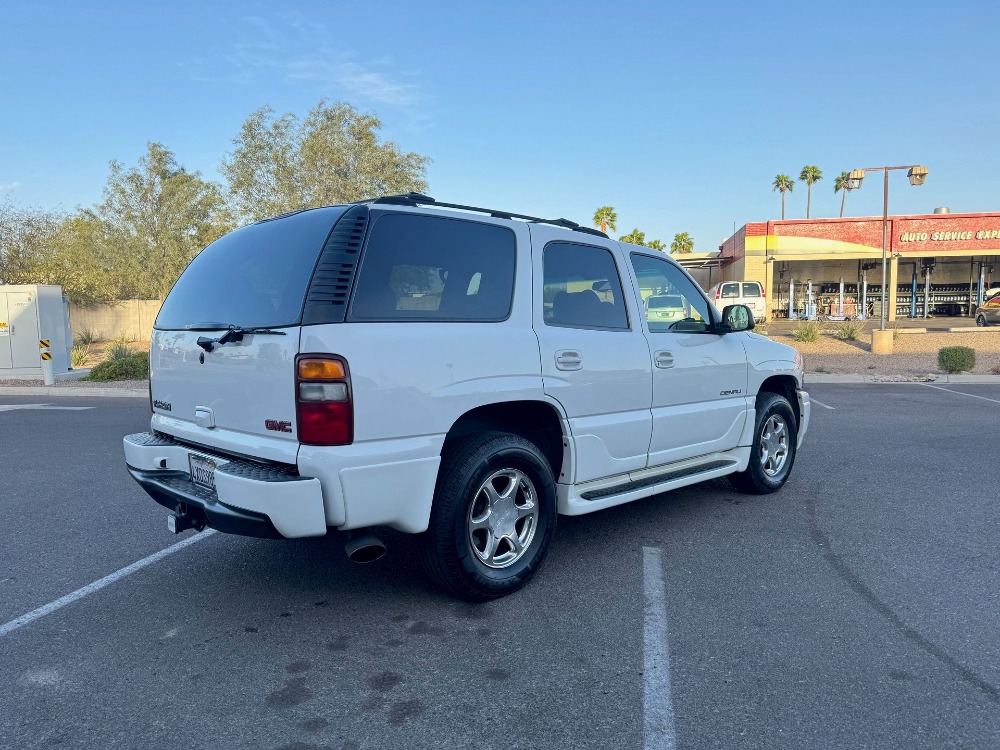 Lot M25-313 - 2002 GMC Yukon Denali SUV | Premier Auction Group