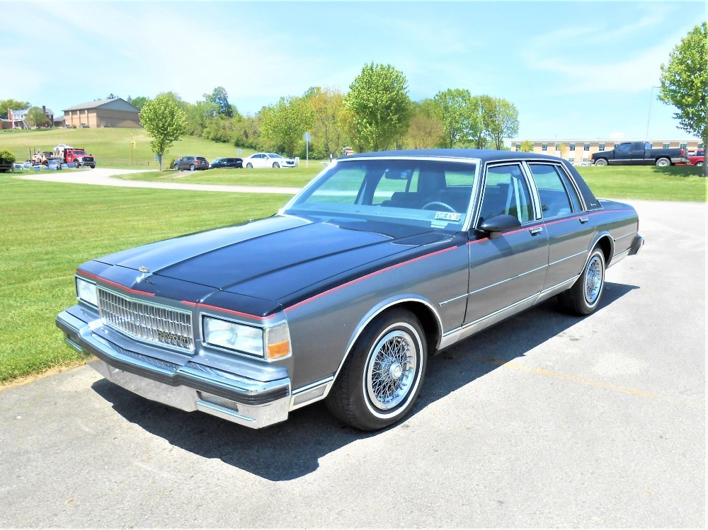 Lot J23-183 - 1990 Chevrolet Caprice Classic Brougham | Premier Auction ...