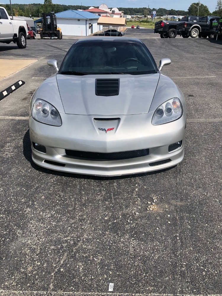 Lot M25-257 - 2005 Chevrolet Corvette Mallet Coupe | Premier Auction Group