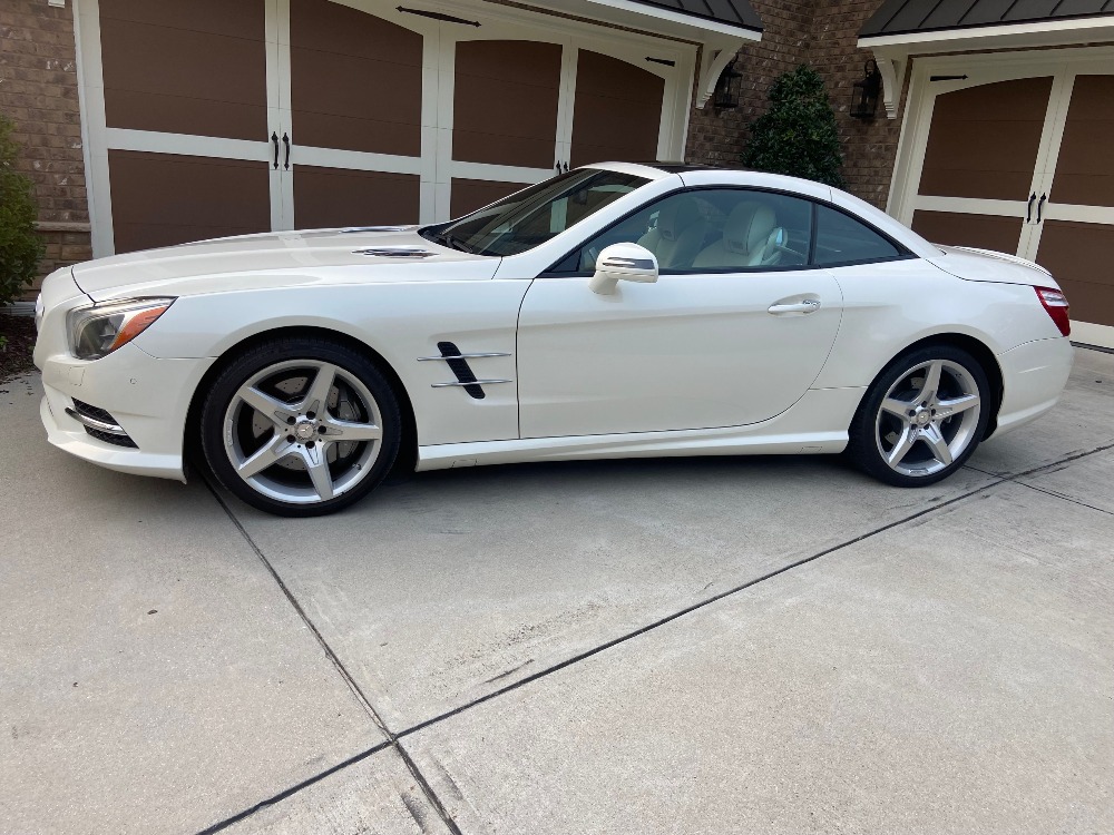 Lot D25-170 - 2014 Mercedes-Benz SL550 Retractable Hardtop | Premier ...