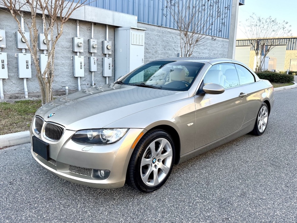 Lot M26-314 - 2007 BMW 3 Series 335i Convertible | Premier Auction Group