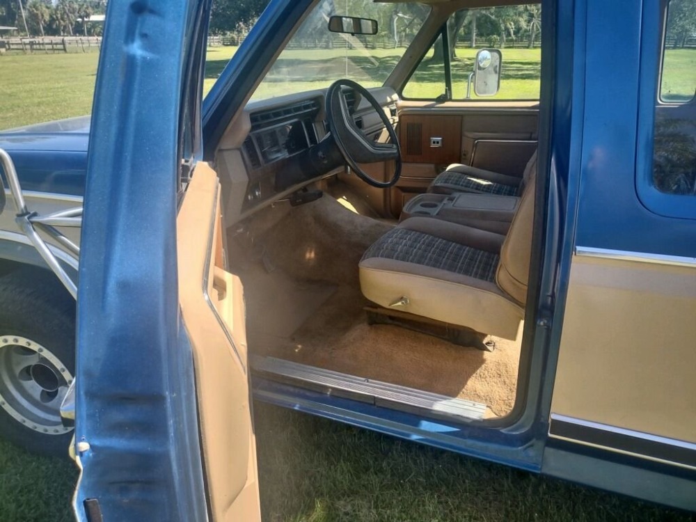 Lot M24-411 - 1984 Ford F250 Diesel Pickup | Premier Auction Group
