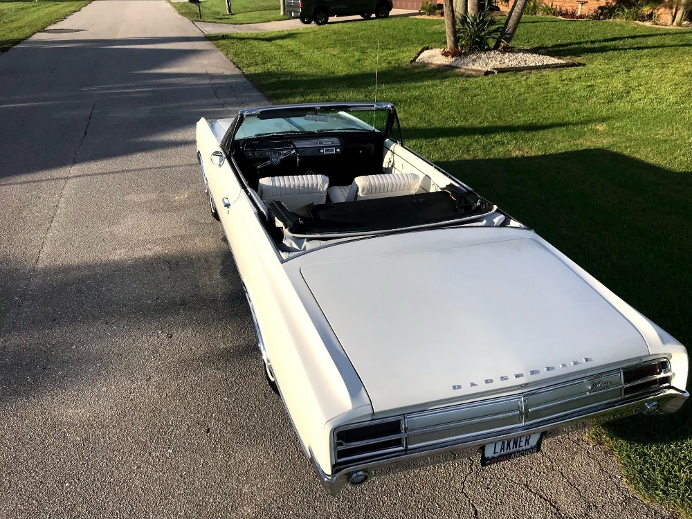 Lot D23-101 - 1965 Oldsmobile F85 Cutlass Convertible | Premier Auction Group