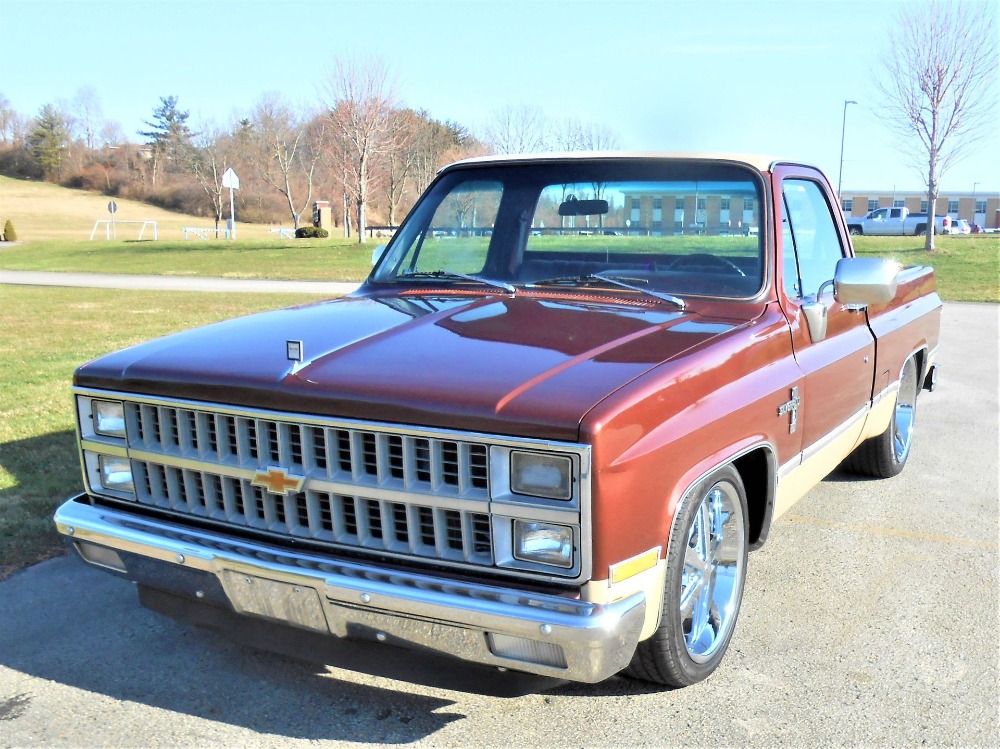 Lot J23-197 - 1982 Chevrolet C10 Silverado 6.2L Diesel Pickup | Premier ...