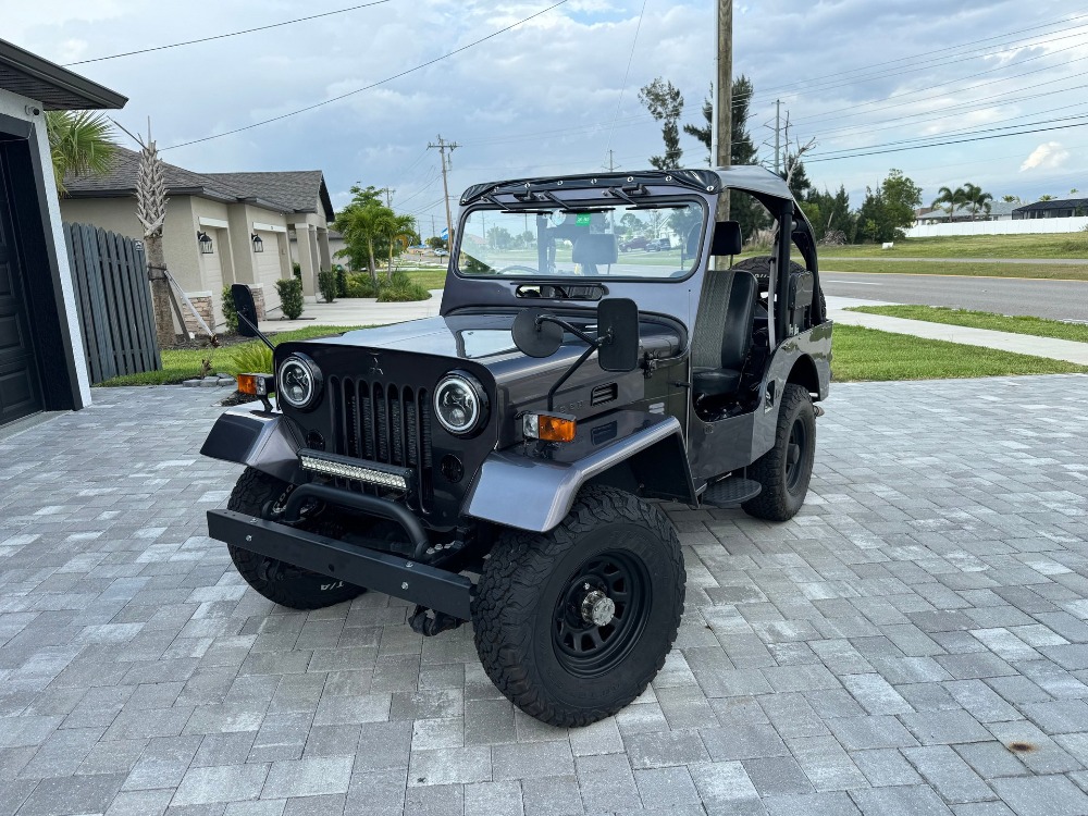 Lot A25-190 - 1994 Jeep Mitsubishi J55 4 X 4 | Premier Auction Group