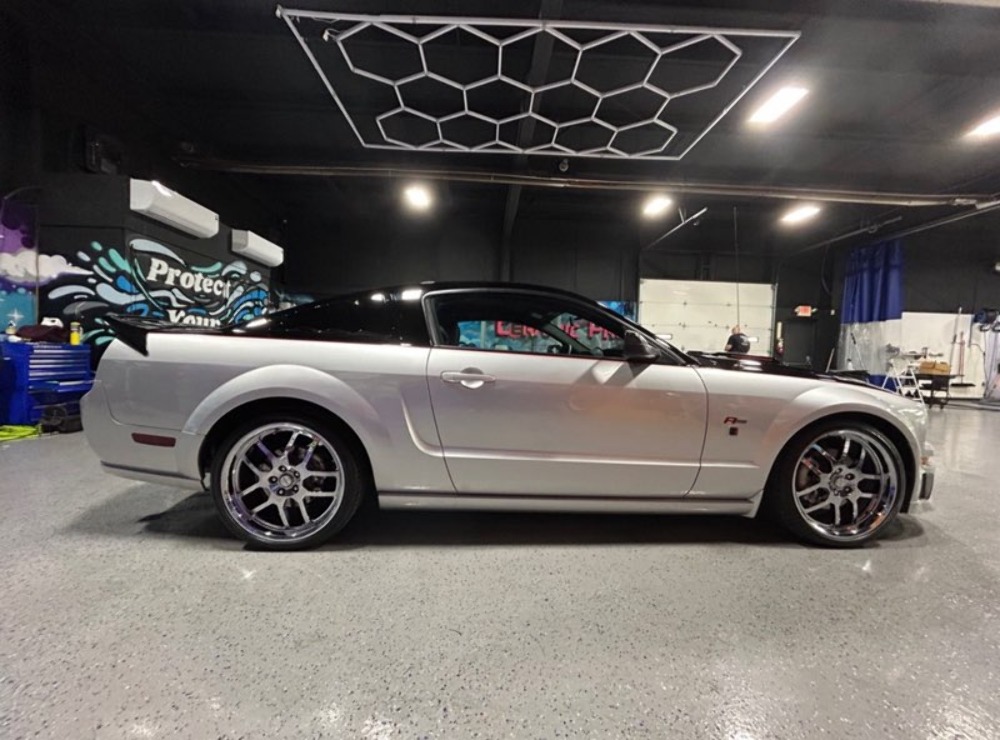 Lot D25-552 - 2009 Ford Mustang Roush Stage III Supercharged- 3,000 ...