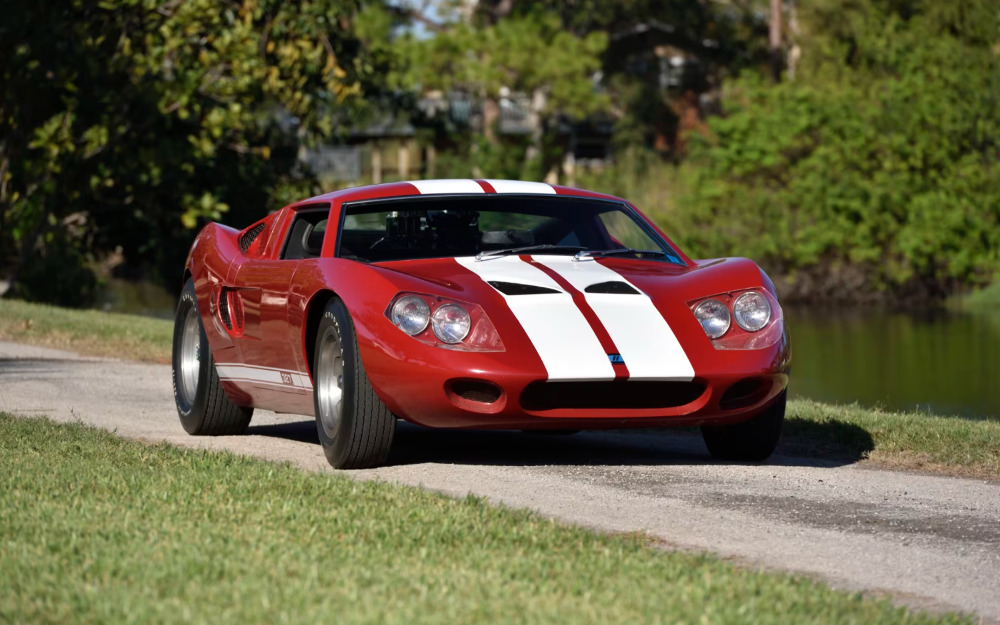 Lot A25-106 - 1967 ASVE Fiberfab Valkyrie Coupe | Premier Auction Group