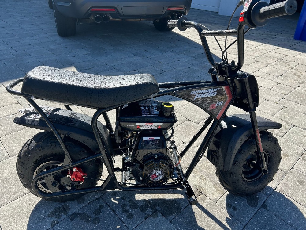 Lot M25-090 - 2021 Monster Moto 80 Mini Bike | Premier Auction Group