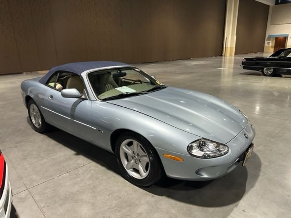 Lot J23-122 - 1997 Jaguar XK8 Convertible | Premier Auction Group
