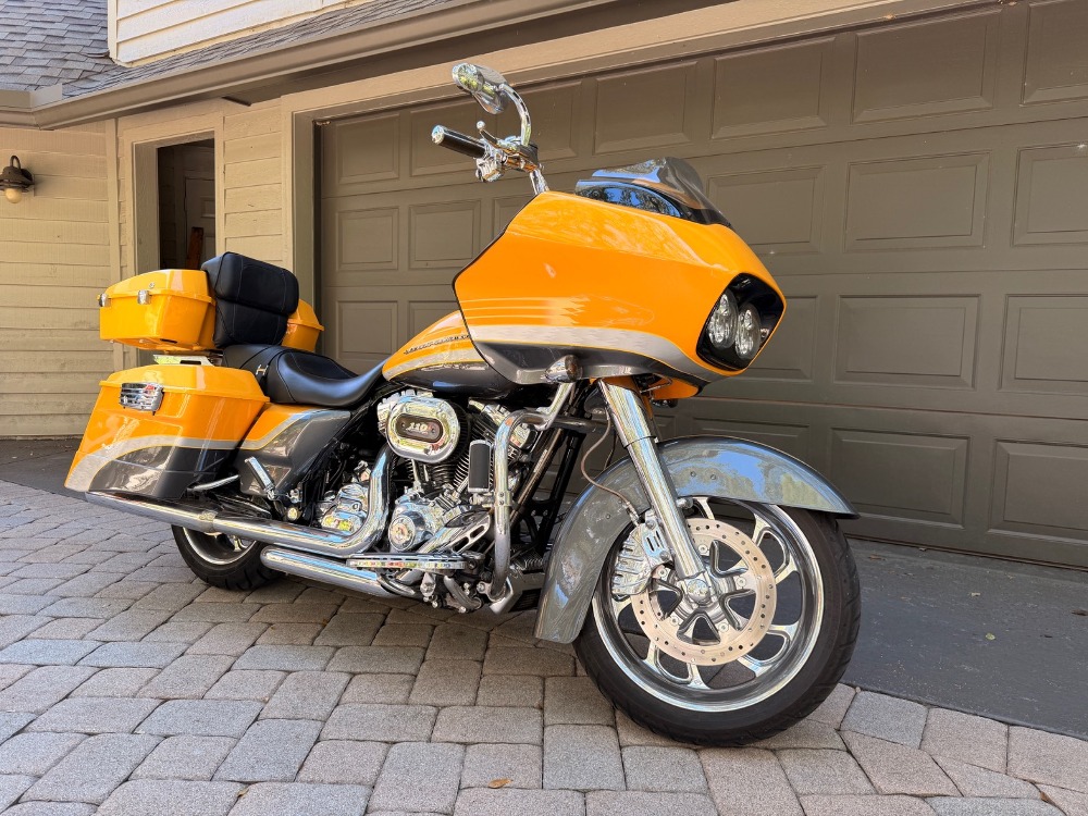 Lot D25-394 - 2009 Harley-Davidson Road Glide CVO Motorcycle | Premier ...