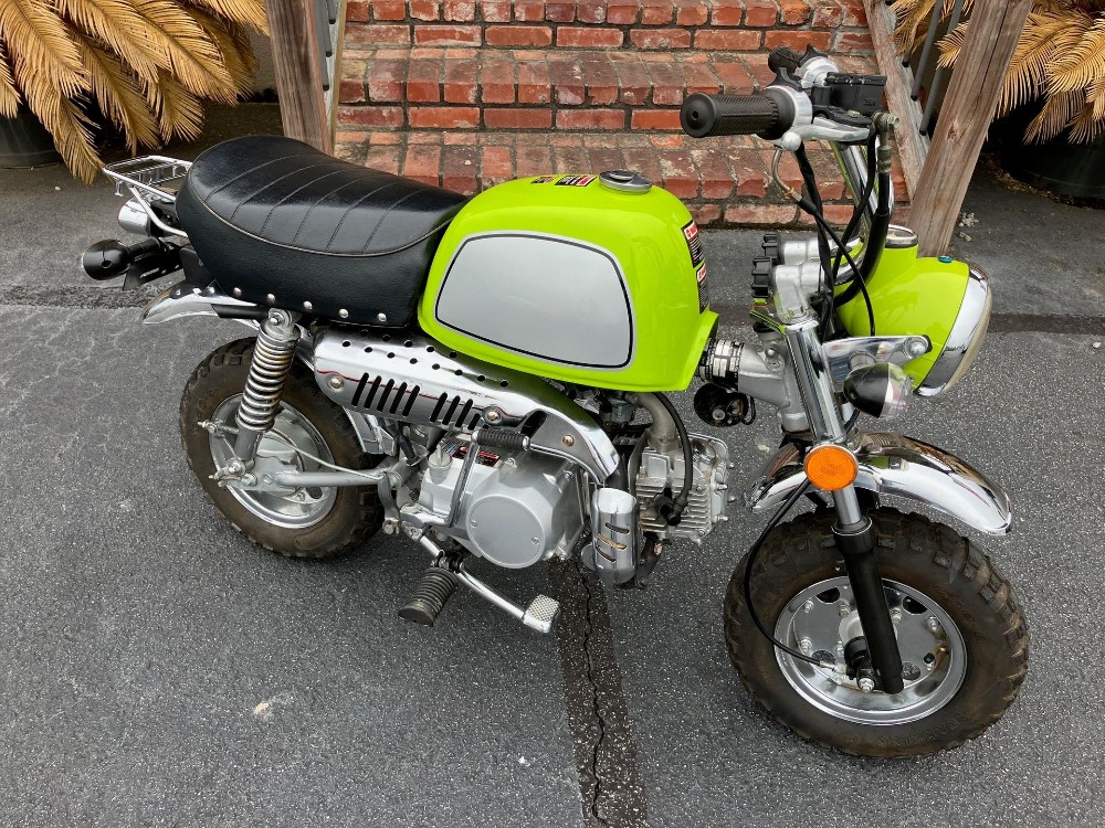 Lot J23-394 - 2011 Honda Ice Bear Clone 125 Mini Bike | Premier Auction ...