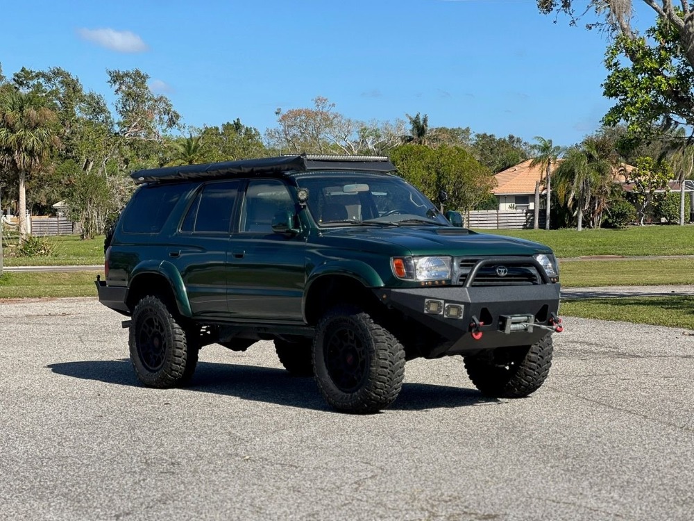 Lot D24-218 - 2000 Toyota 4Runner 4x4 | Premier Auction Group