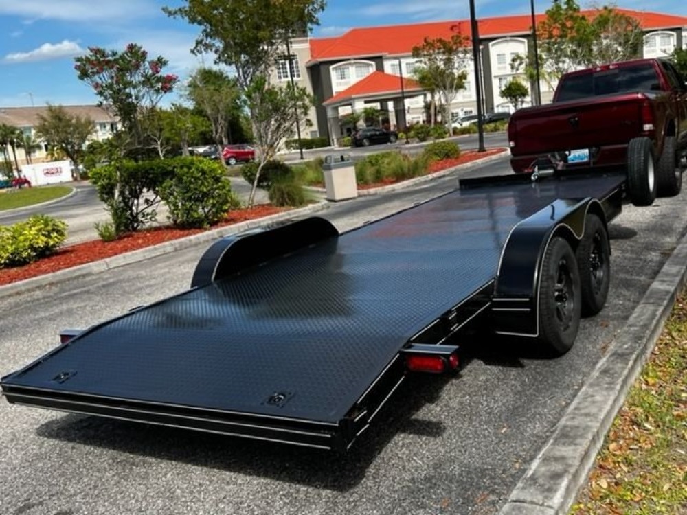 Lot M22-326 - 2021 Blazer 20' Deluxe Steel Deck Car Hauler | Premier ...