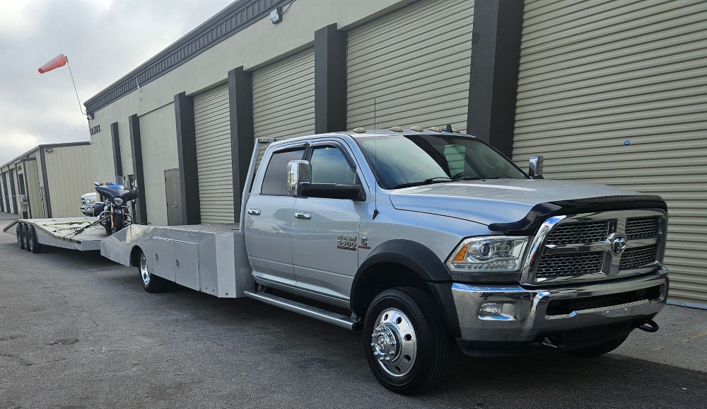 Lot M25-602 - 2014 Dodge Ram 5500 Laramie Car Hauler and Trailer ...