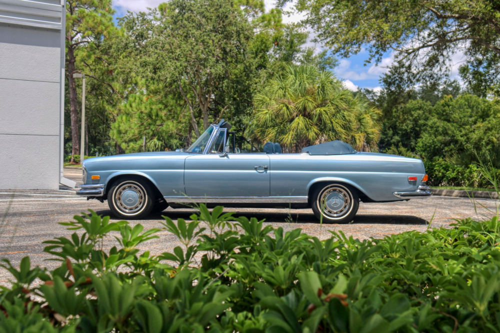 Lot D25-460 - 1970 Mercedes-Benz 280 SE Cabriolet - Low Grill | Premier ...