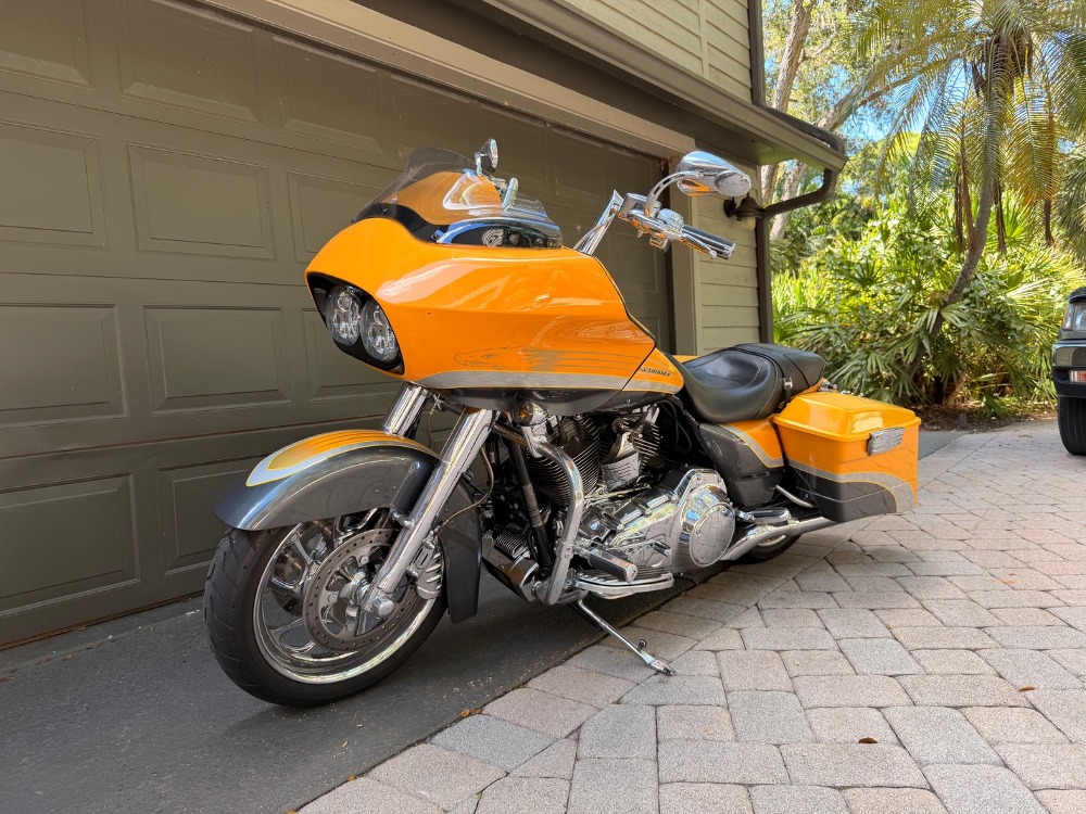 Lot D25-394 - 2009 Harley-Davidson Road Glide CVO Motorcycle | Premier ...