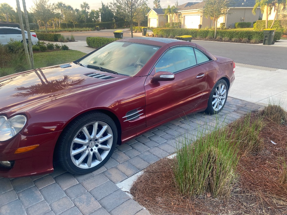 Lot D25-117 - 2007 Mercedes-Benz SL550 Retractable Hardtop | Premier ...