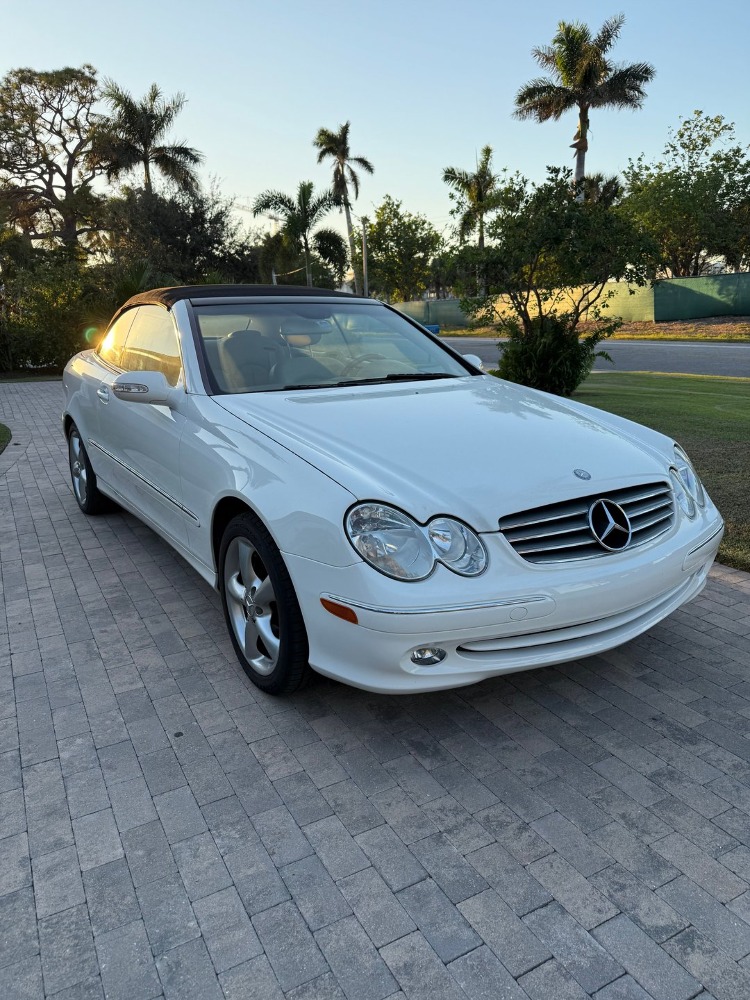 Lot D25-160 - 2005 Mercedes-Benz 320 CLK Convertible | Premier Auction ...