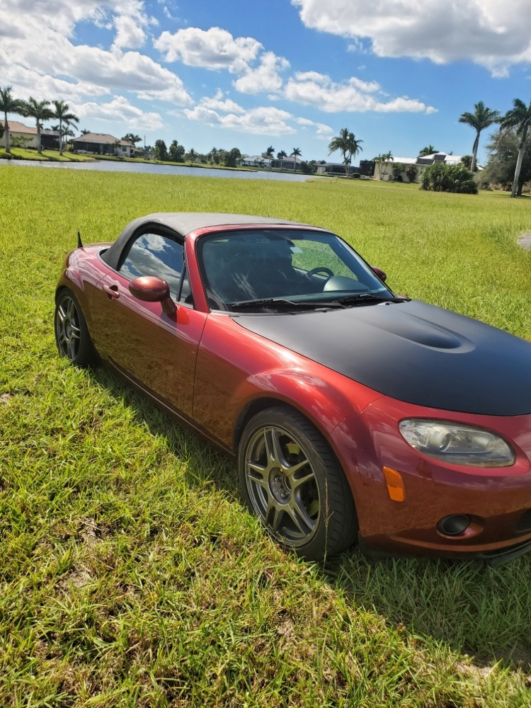 Lot D25-141 - 2006 Mazda Miata Modified Convertible | Premier Auction Group