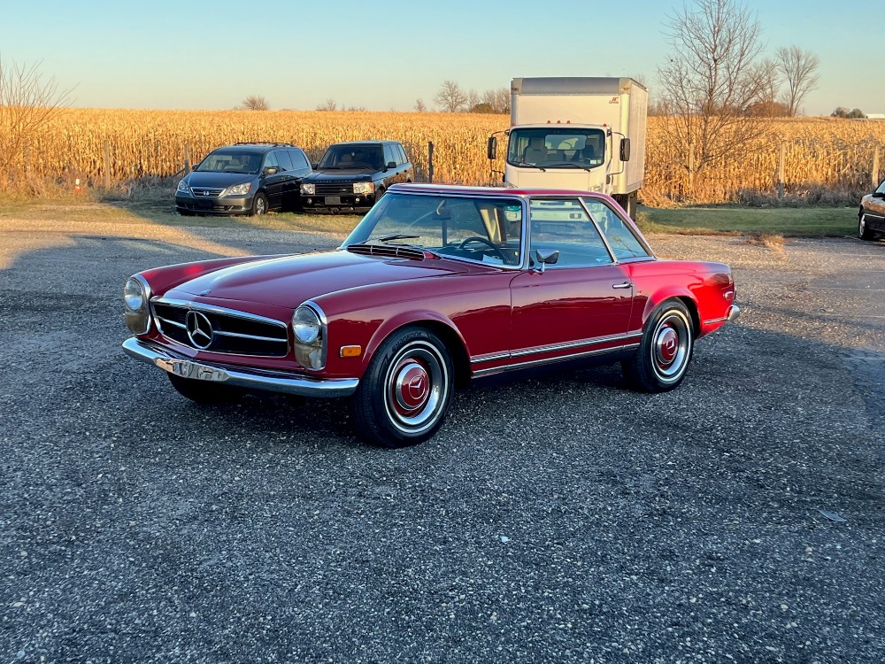Lot A24-172 - 1968 Mercedes-Benz 250SL Convertible | Premier Auction Group