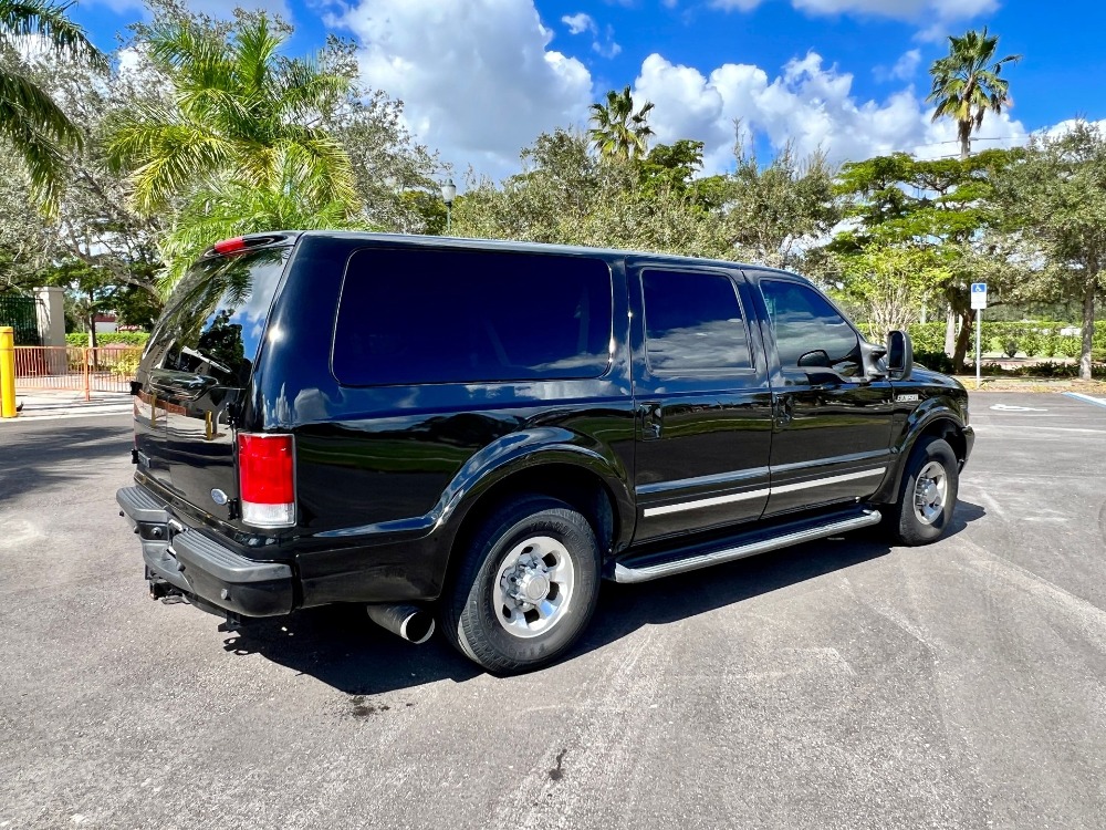 Lot D22-112 - 2001 Ford Excursion Limited SUV | Premier Auction Group