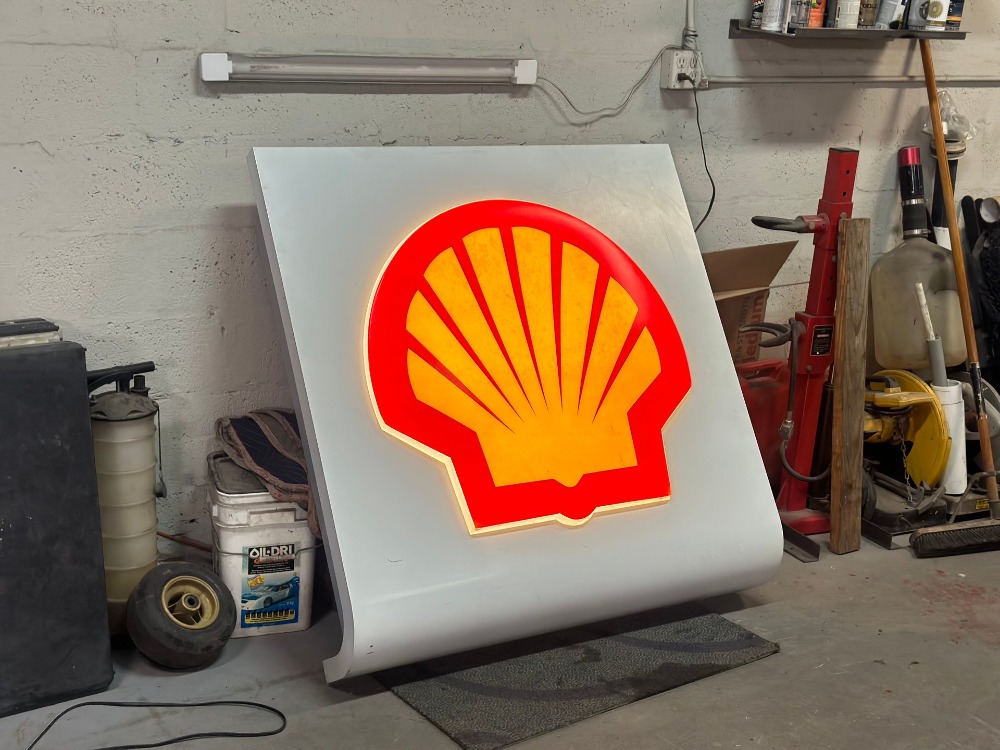Lot M24-383 - Shell Illuminated Sign | Premier Auction Group