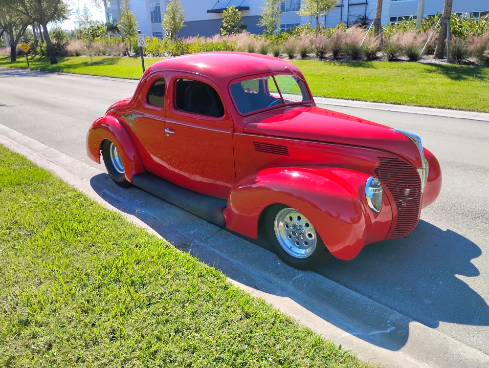 Lot D25-517 - 1939 Ford Custom Street Rod | Premier Auction Group