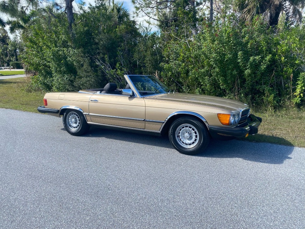 Lot M24-112 - 1982 Mercedes-Benz 380SL Roadster | Premier Auction Group