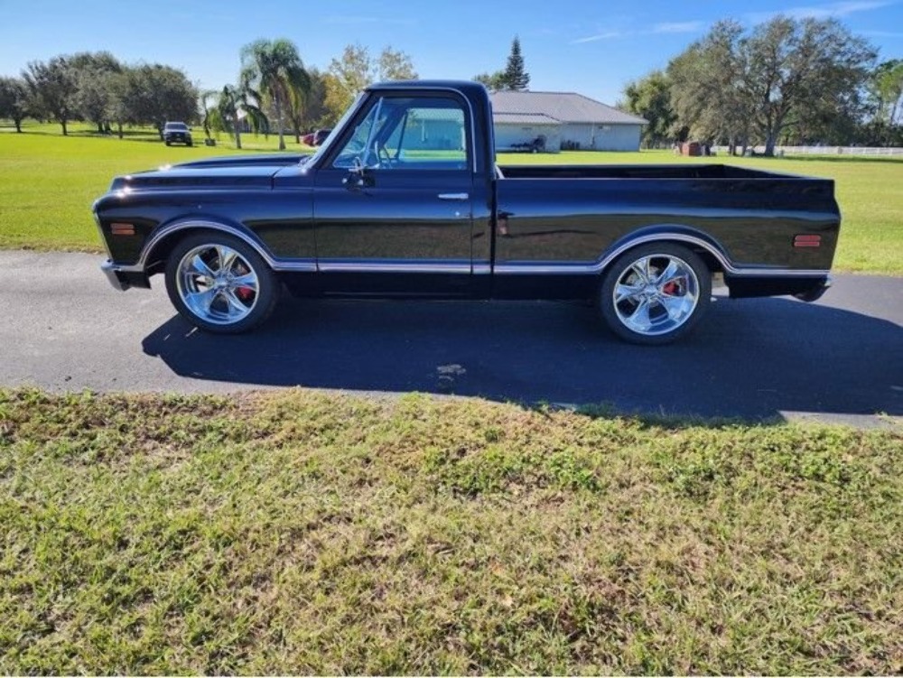Lot M23-451 - 1972 GMC C10 Restomod Pickup | Premier Auction Group