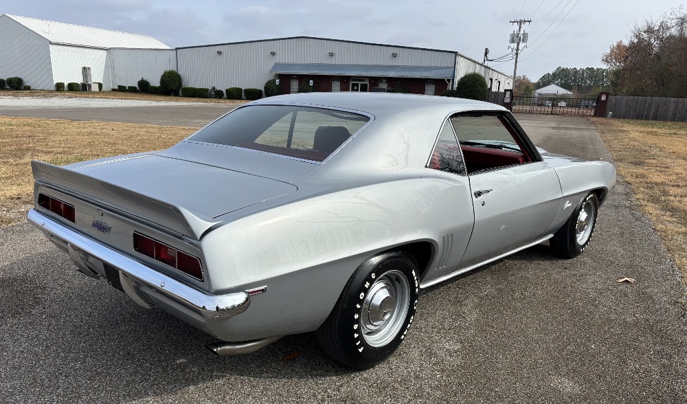 Lot D25-452 - 1969 Chevrolet Camaro COPO Tribute Coupe | Premier Auction Group