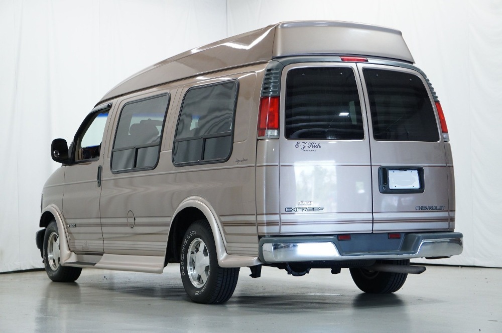 Lot D22-260 - 1999 Chevrolet Express G1500 Conversion Van | Premier ...