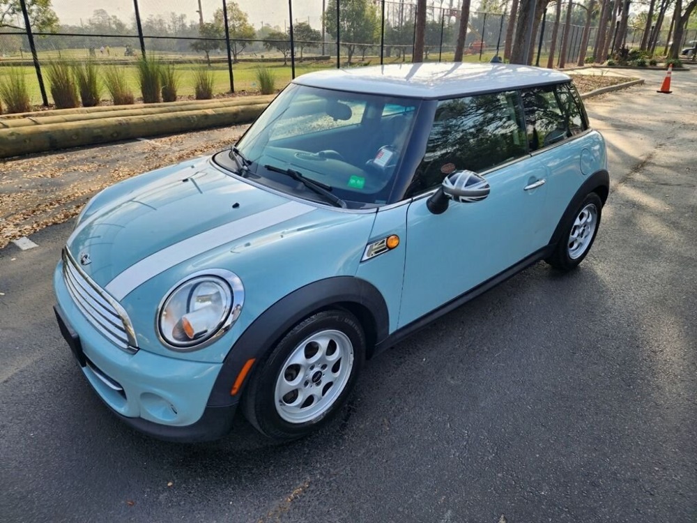 Lot M23-103 - 2012 Mini Cooper Sport Coupe | Premier Auction Group