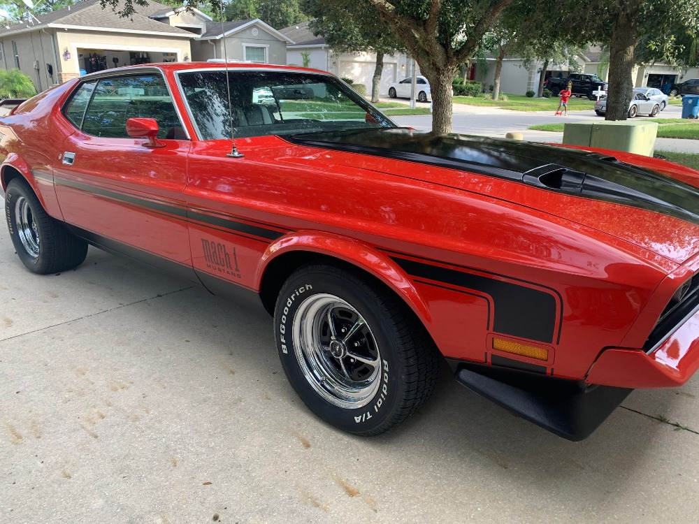 Lot D22-294 - 1971 Ford Mustang Mach I Sports Roof | Premier Auction Group