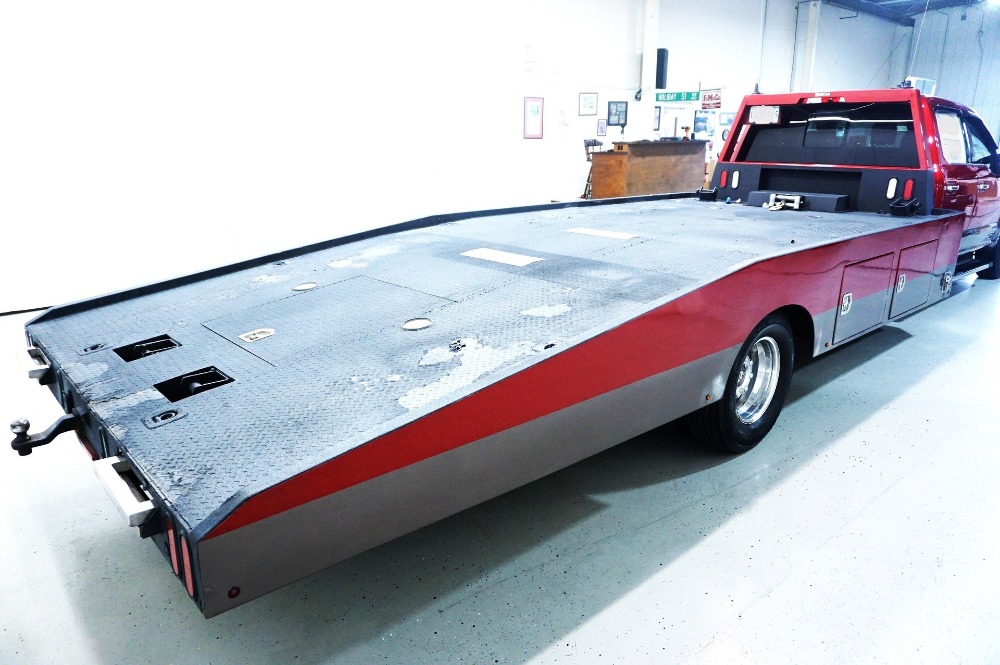 Lot D23-505 - 2020 Ford F350 King Ranch Car Hauler | Premier Auction Group