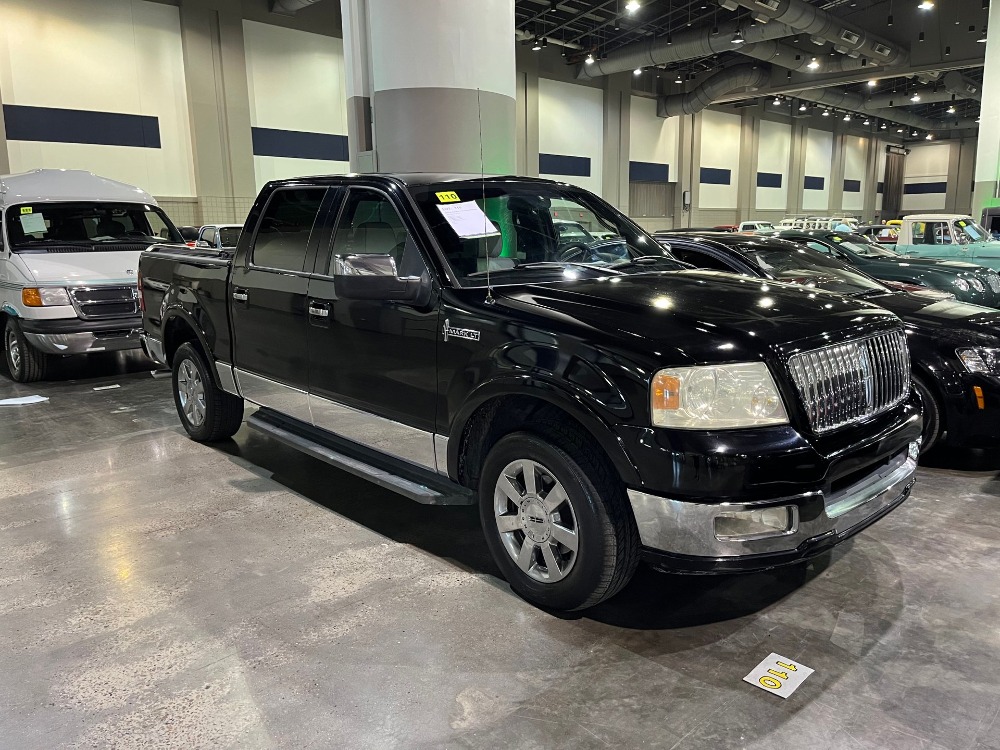 Lot S22-110 - 2006 Lincoln Mark LT Pickup | Premier Auction Group