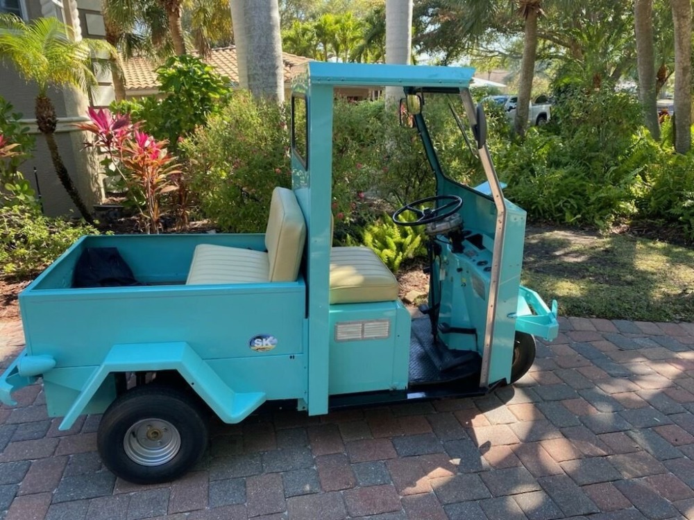 Lot D23-400 - 1977 Cushman 3-Wheel Truckster | Premier Auction Group