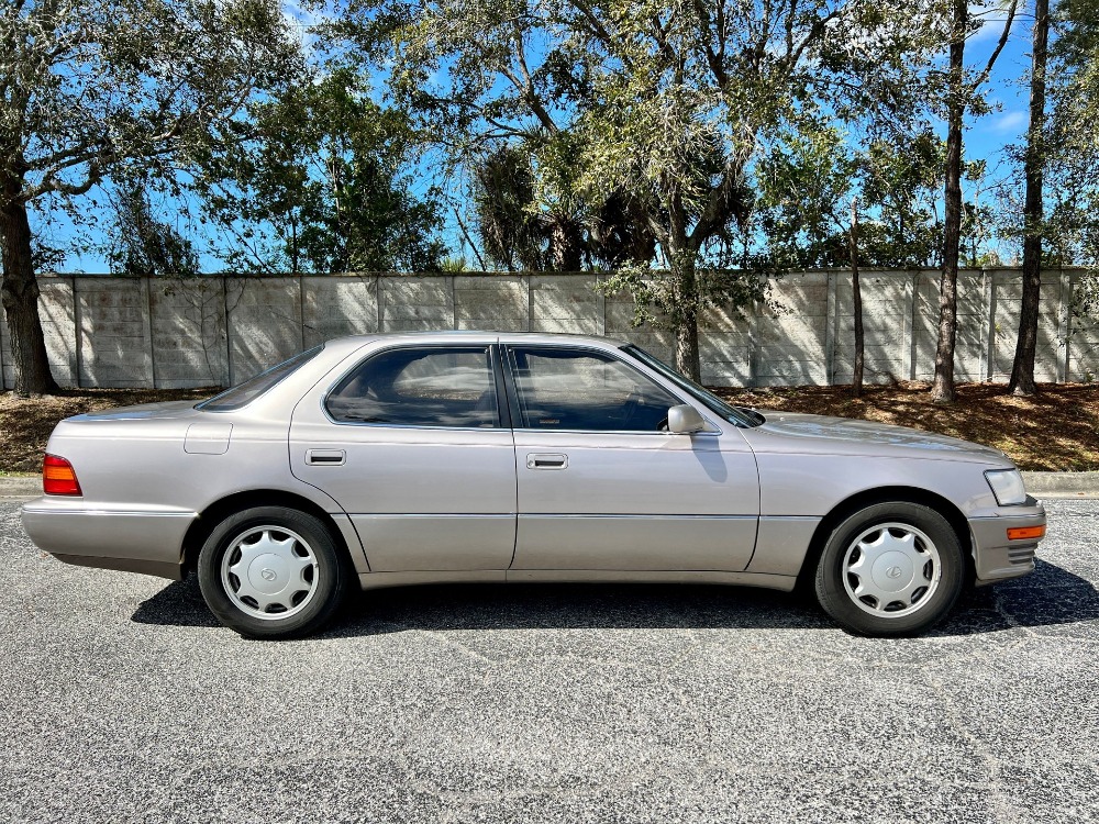 Lot M23-104 - 1994 Lexus LS400 Sedan | Premier Auction Group
