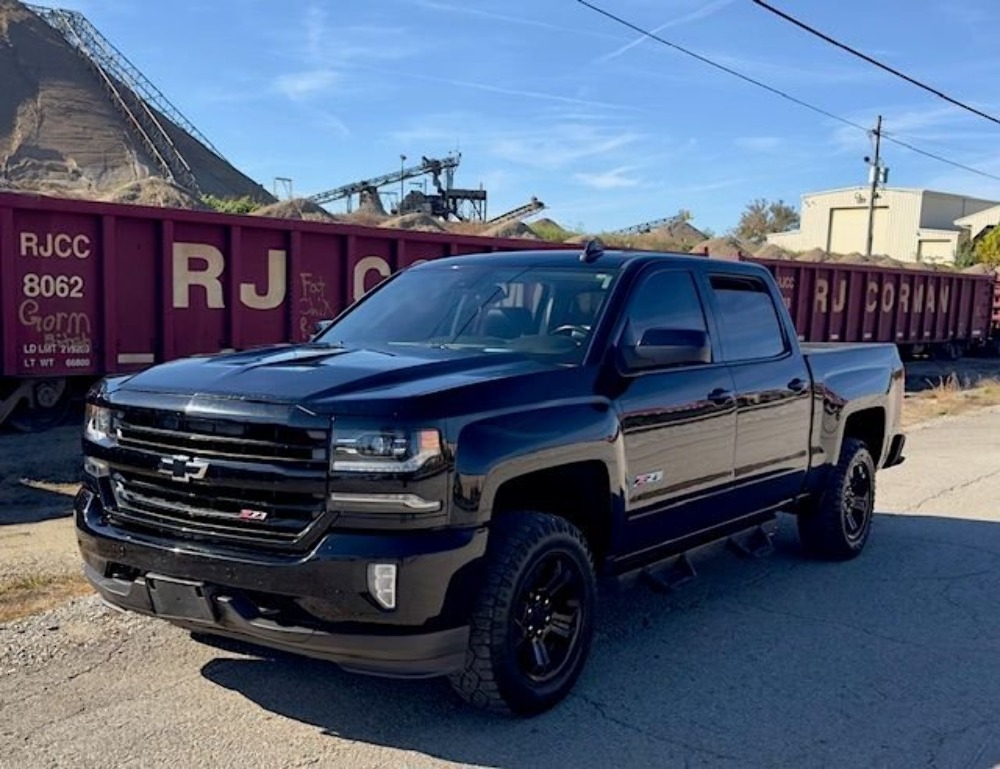 Lot D24-254 - 2017 Chevrolet Silverado LTZ Z71 Custom 4 X 4 Pickup ...