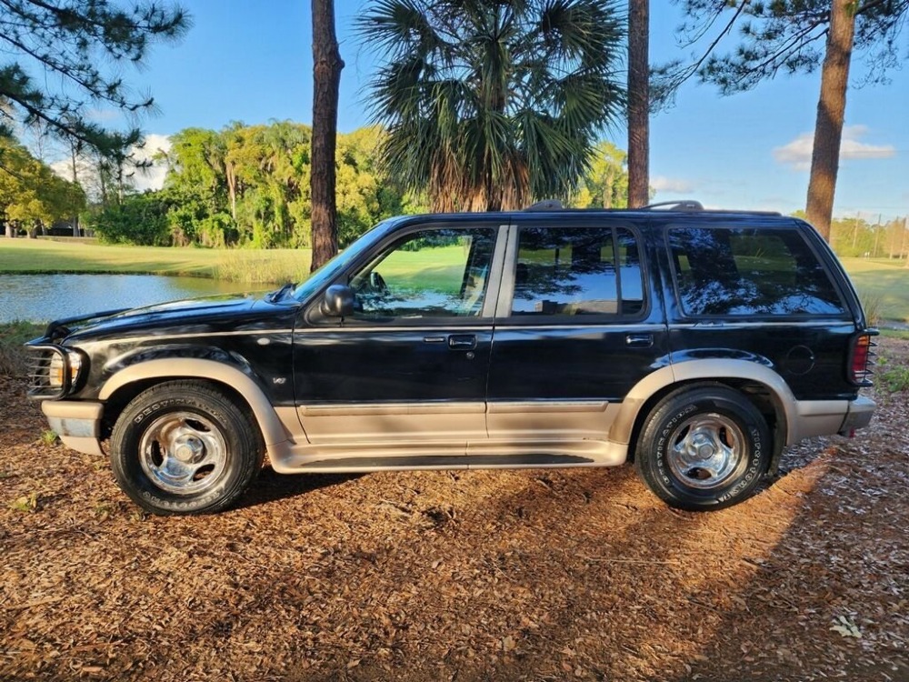 Lot J23-133 - 1998 Ford Explorer Eddie Bauer 4 X 4 Edition | Premier ...