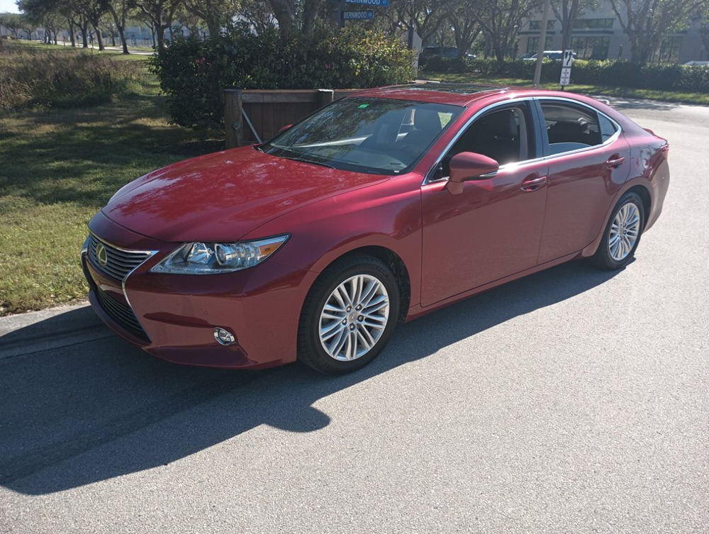 Lot D24-184 - 2014 Lexus ES350 Sedan | Premier Auction Group