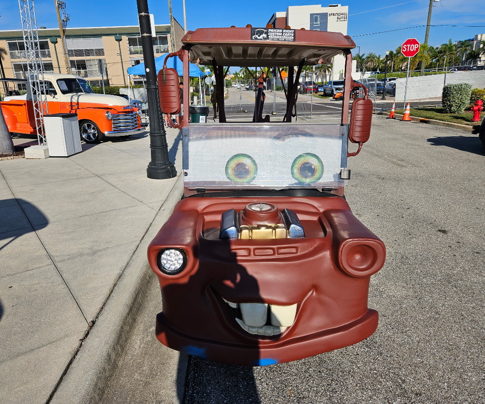 Lot D25-399 - EZGO RXU Custom Built Tow Mator | Premier Auction Group