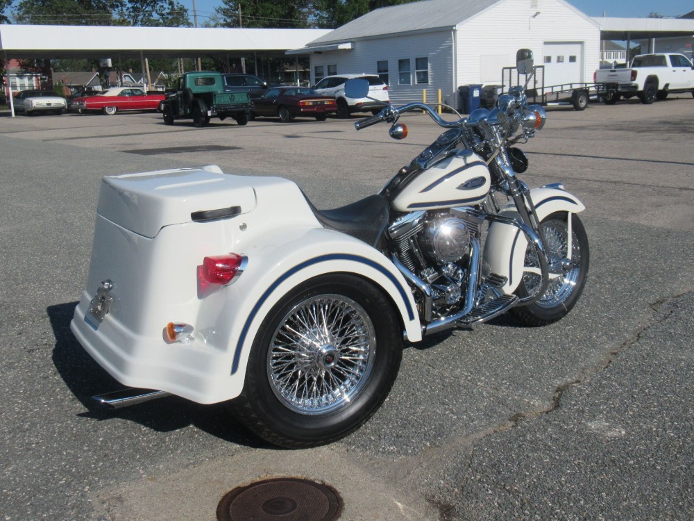 Lot D25-101 - 1997 Harley-Davidson FLSTS Heritage Springer Trike - 754 ...