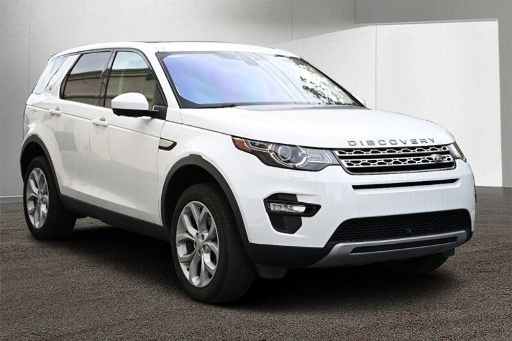 Lot M24-600 - 2019 Land Rover Discoverty Sport HSE SUV | Premier ...