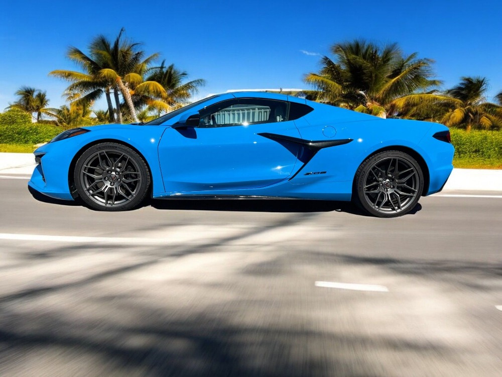 Lot M25-512.1 - 2025 Chevrolet Corvette Z06 1LZ Coupe | Premier Auction ...